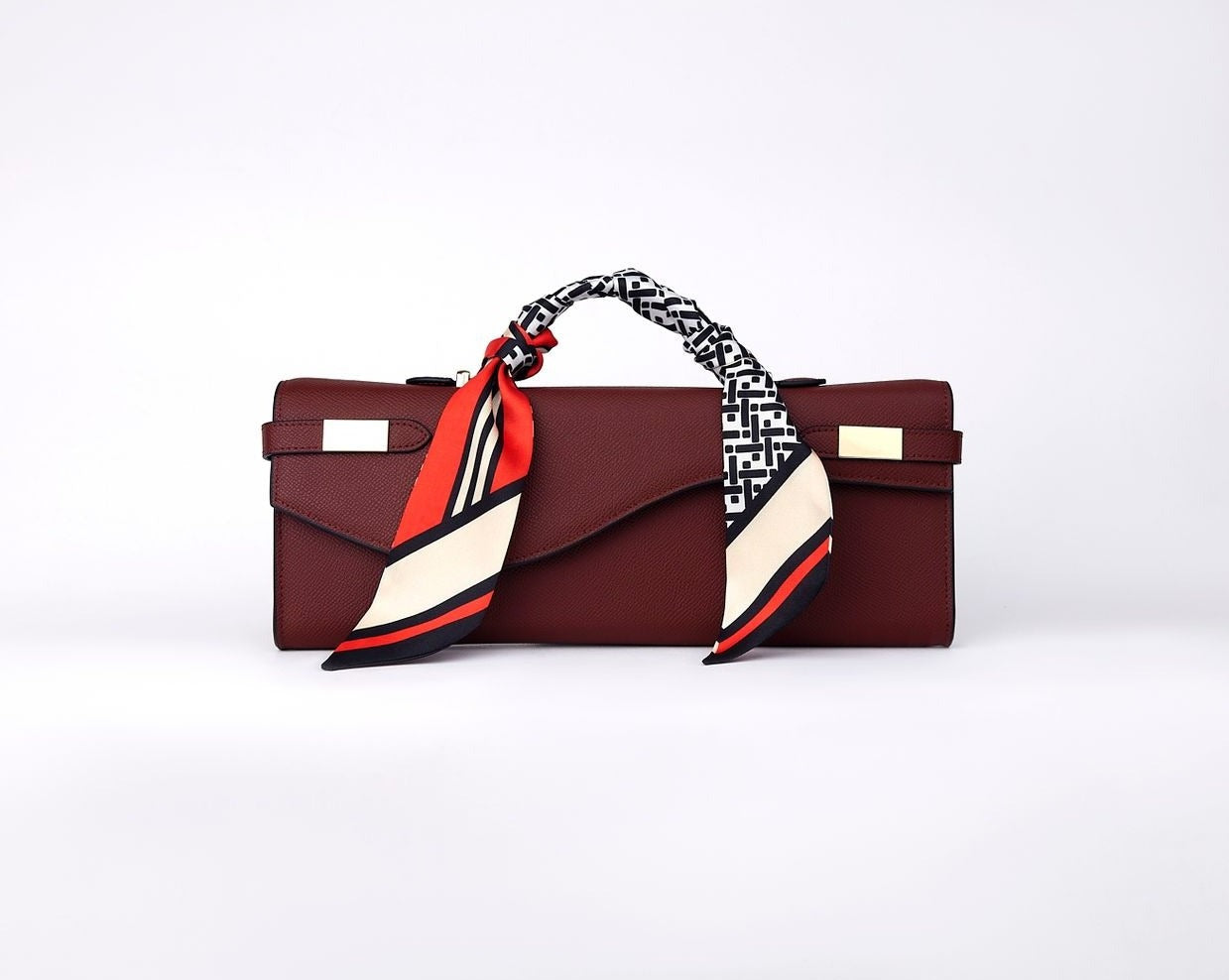 CURT PURSE IN SANGRIA – SHOP OUTLASH